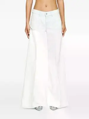 DIESEL® D-akii 09m08 Flared Jeans - White