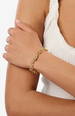 ATHRA LUXE Horseshoe Pavé Chain Bracelet