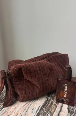 NĒMAH Velvet Beauty Bag