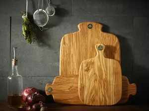 BERARD Racine Olivewood 11.4-inch Cutting Board With Handle