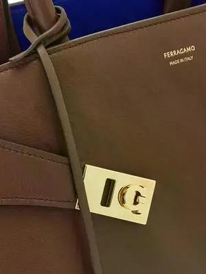 FERRAGAMO Xs Hug Tote Bag - Brown
