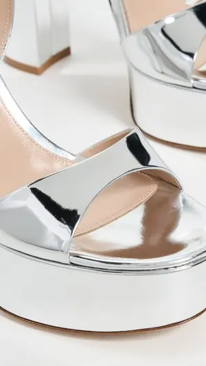 GIANVITO ROSSI Marlena Metallic Heels - Silver