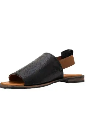 FOREVER & ALWAYS SHOES Fuela Leather Flat Sandals