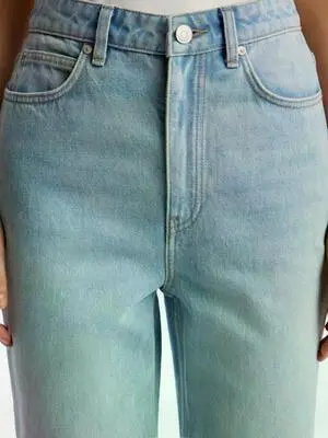 12 STOREEZ Mom-fit Jeans