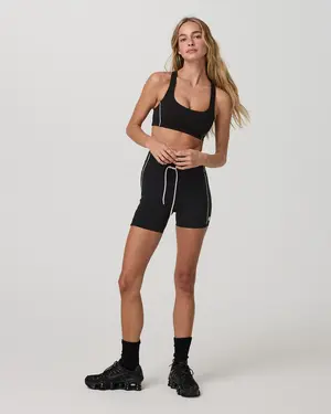 Vuori Daily Piped Bra