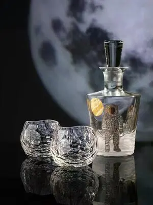 ARTEL Space Race Astronaut Moon-landing Decanter Set