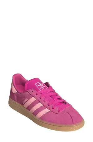 Women's Adidas Classic Sneakers