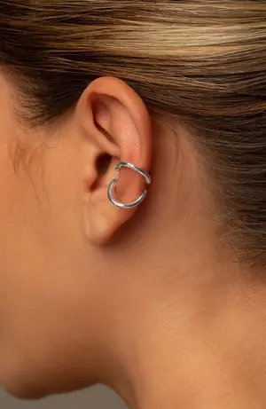 PIERETTI Nora Ear Cuff - Silver Plate