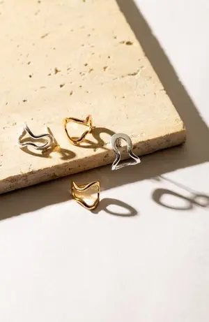 PIERETTI Cochi Huggie Earrings - Silver Plate