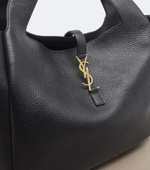Saint Laurent Le 5 À 7 Bea Tote Bag - Black