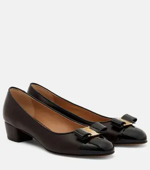 FERRAGAMO Vara Leather Pumps - Brown