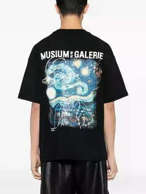 MUSIUM DIV. Stamps Motif T-shirt