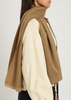 TOTÊME Wool Scarf - Taupe