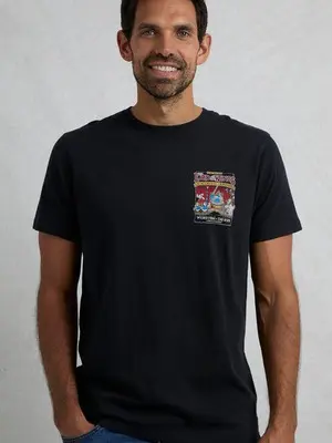WEIRD FISH The Lord Of The Wings Rspb Artist Tee - Black