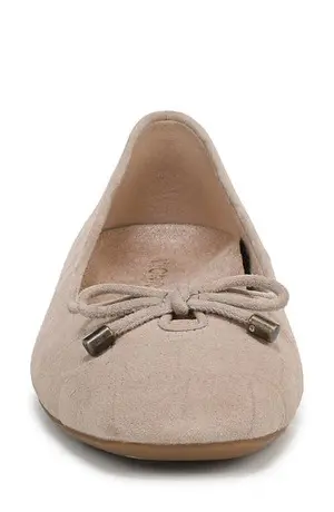 Vionic Klara Cap Toe Ballet Flat - Lucid Beige