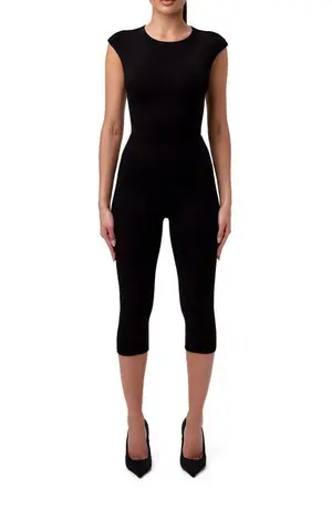 Naked Wardrobe Smooth Sculpt Crop Leggings - Black