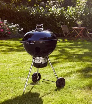 WEBER Master-touch Gbs E-5750 Charcoal Barbecue