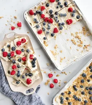 NORDICWARE Aluminium Naturals Quarter Sheet