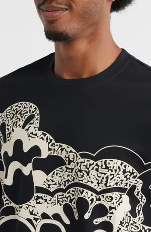 VIC GARCIA WORLD Love Flower Graphic T-shirt - Black
