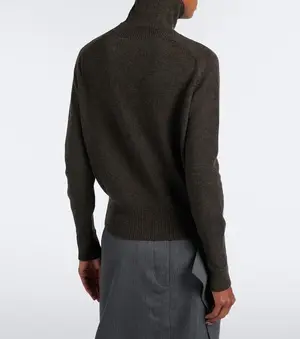 Victoria Beckham Wool Turtleneck Sweater - Green