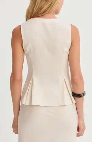 CRESCENT Pleated Lyocell Vest