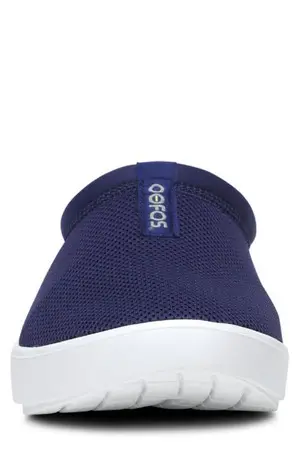 OOFOS Oocoozie Mule