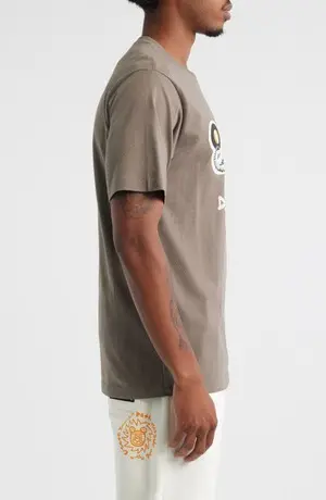 VIC GARCIA WORLD Move Different Graphic T-shirt - Graphite