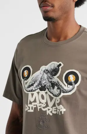 VIC GARCIA WORLD Move Different Graphic T-shirt - Graphite