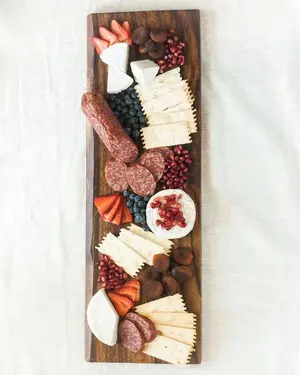CREATIVE WOMEN 24" Acacia Wood Serving Board