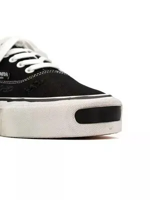 KAMIYA Herc Distressed Vulcanized Sneakers