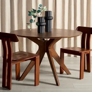 SAFAVIEH Carolee 46 Round Dining Table