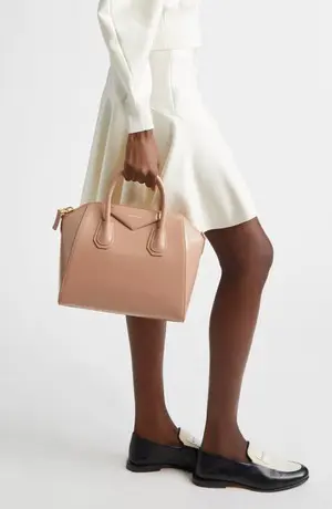 Givenchy Small Antigona Leather Satchel - Blush Pink