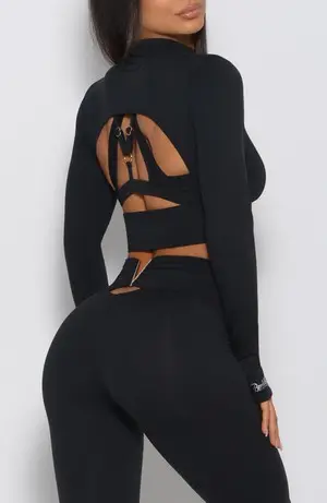 BOMBSHELL SPORTSWEAR Cropped Pullover
