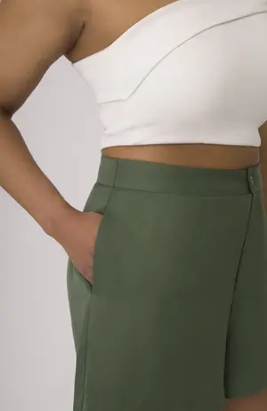 AAM THE LABEL High-waisted Relaxed Fit Short - Pine