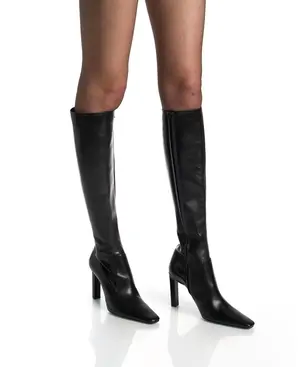 Saint Laurent Francoise Boots In Smooth Leather
