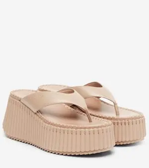 Chloé Nama 80 Leather Platform Thong Sandals - Beige