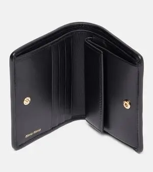 Miu Miu Logo Matelasse Leather Wallet - Black