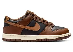 Nike Dunk Low Sneakers