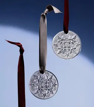 Lalique Crystal Ivy Tree Decoration