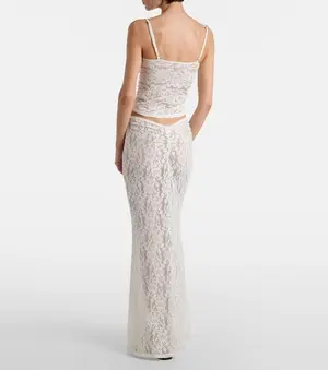 BANANHOT Floral Lace V-neck Top