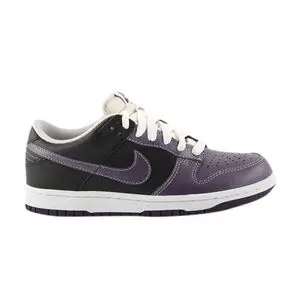 Nike Dunk Low Sneakers