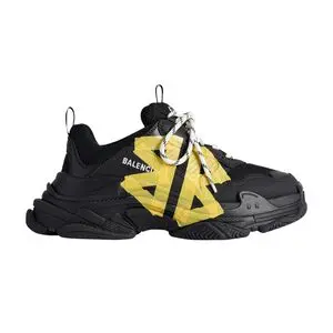 Balenciaga Triple S Sneaker - Black