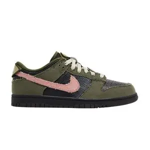 Nike Dunk Low Sneakers - Green