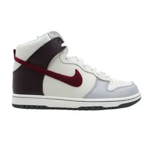 Nike Dunk High Top Sneakers - Grey