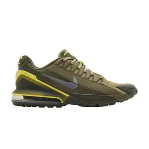 Nike Air Max Pulse Roam Sneakers