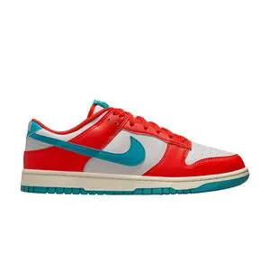 Nike Dunk Low Sneakers
