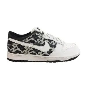 Nike Dunk Low Top Sneakers