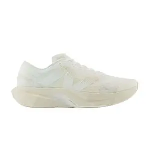 NEW BALANCE Fuelcell Rebel V4 2e Wide - Cream