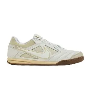 Nike Gato Sneakers