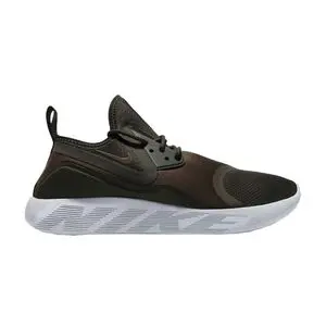 Nike Lunarcharge Essential Sneakers